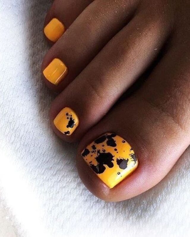 29+ Summer Toe Nail Designs - Bright, Bold and Unforgettable
