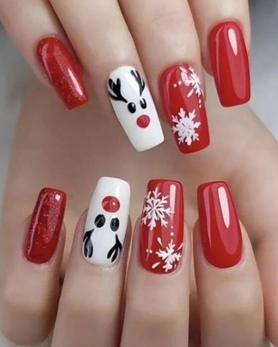 27+ Christmas Red Nail for the Ultimate Femme Fatale Look - Nails for ...