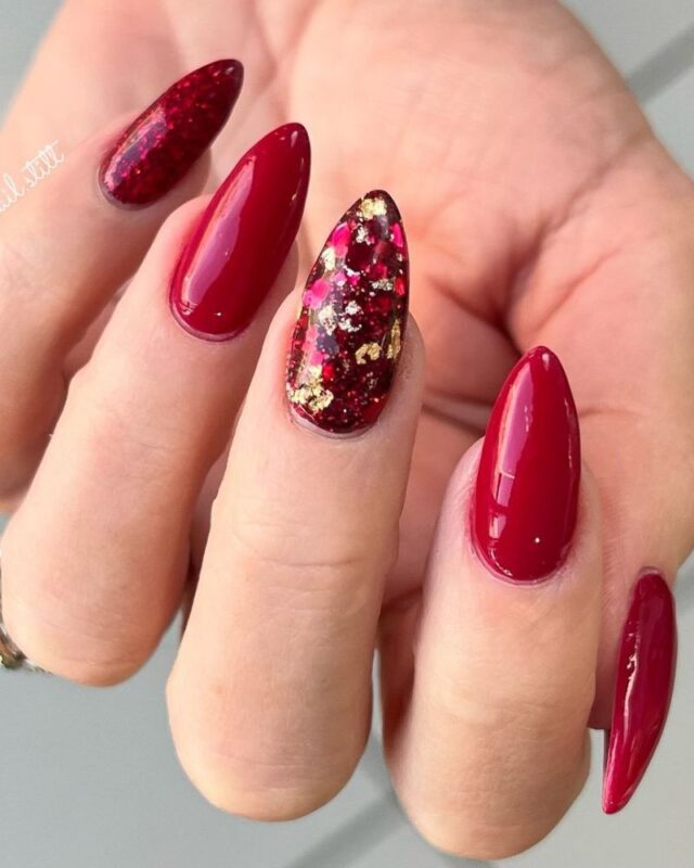 21+ Red Christmas Nails for a Festive, Chic and Timeless Look - Nails ...