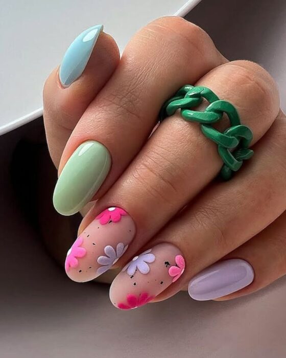 30 Spring Nails That Cover All the Season’s Essentials and Musts