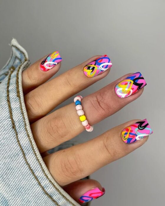 31 Abstract Nail Art Ideas That Are Basically Art for Your Hands